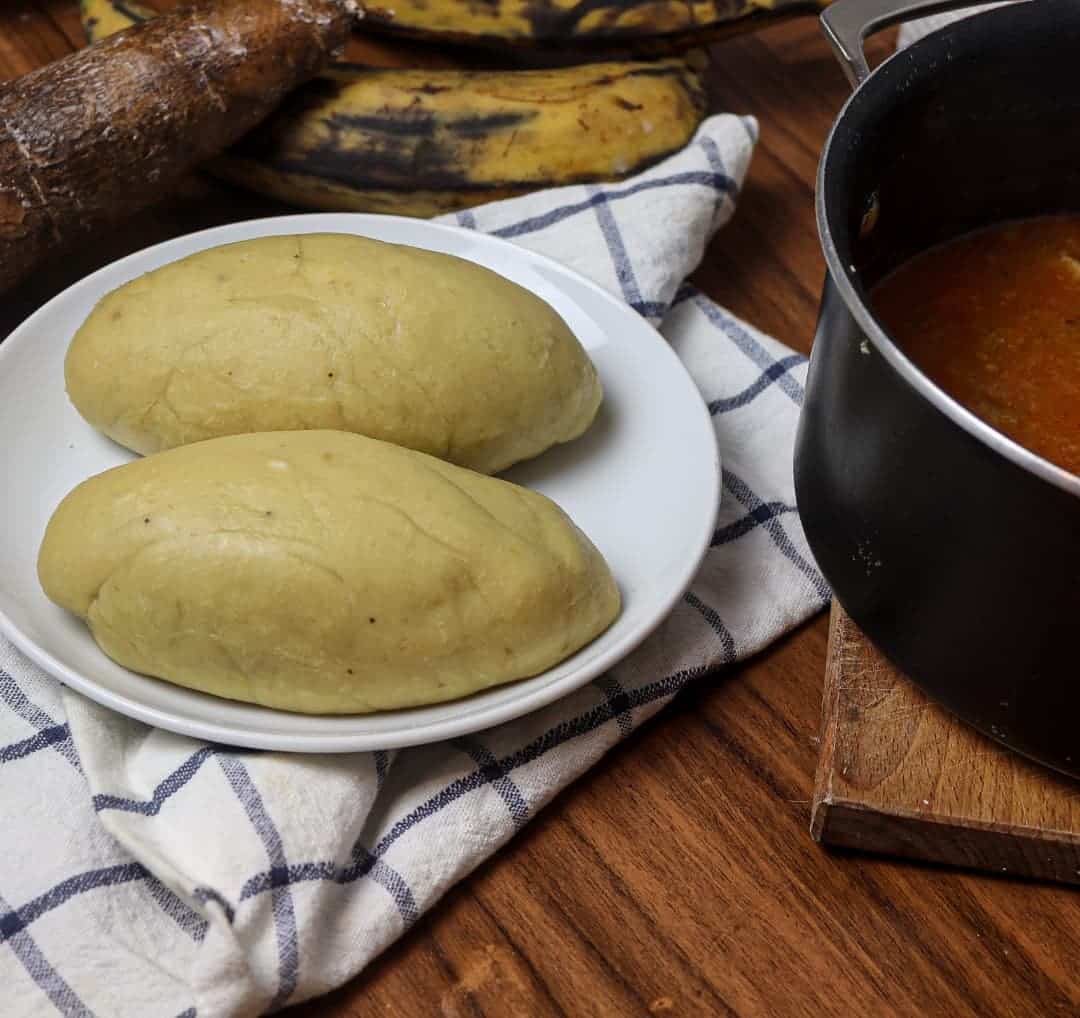 La meilleure recette du Foutou Banane rapide fait avec un mixeur ...