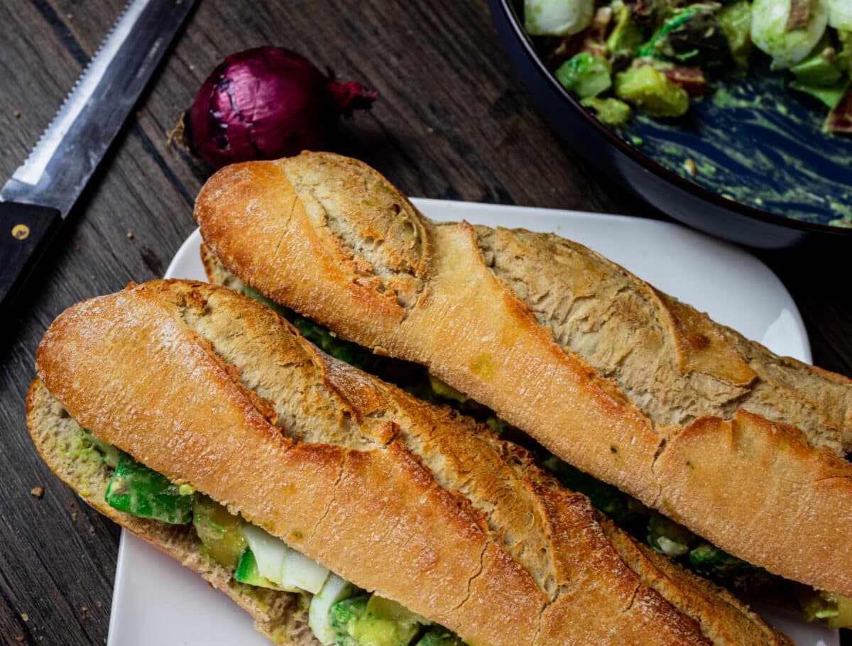 Recette Salade avocat facile œufs, tomate, concombre | Kelianfood