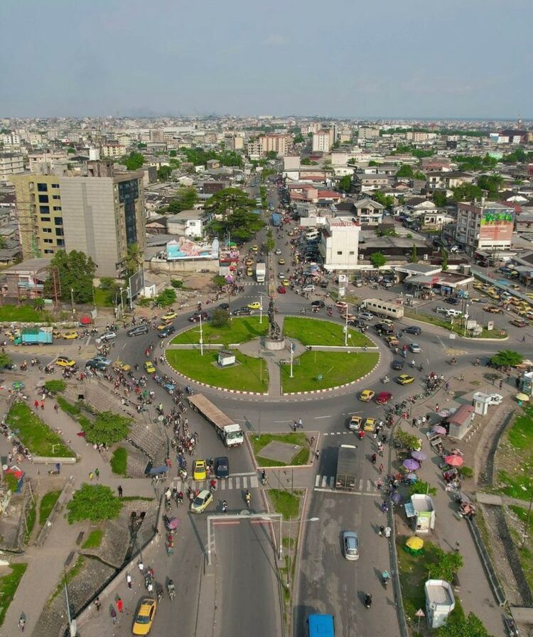 25 CONSEILS ESSENTIELS POUR VOYAGER au CAMEROUN : TOUT CE QU'IL FAUT ...