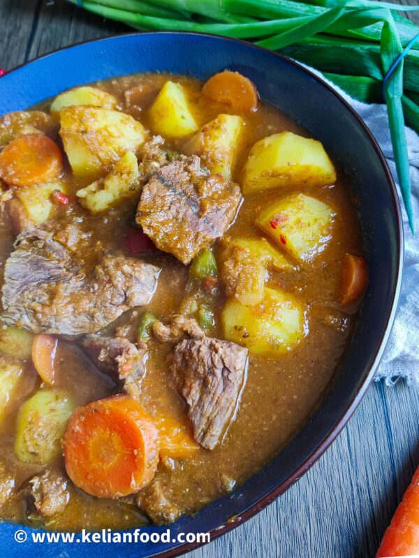 Ragout de pommes de terre au bœuf : rapide parfait pour le soir ...